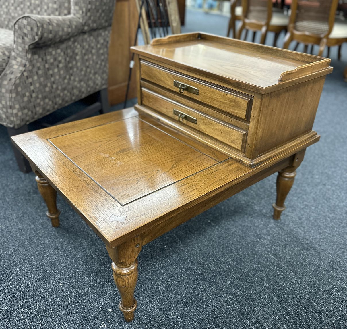 End Table – Consignment Gallery